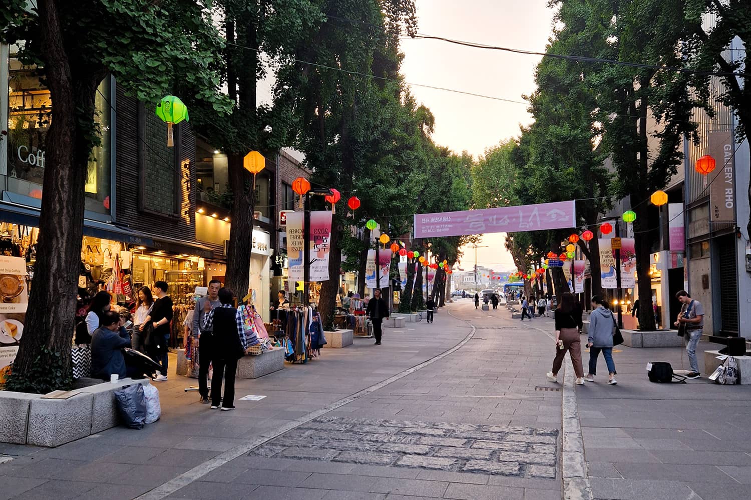 Complete Seoul Travel Guide | Travelling to Seoul for the first time - themigratorybirds.com